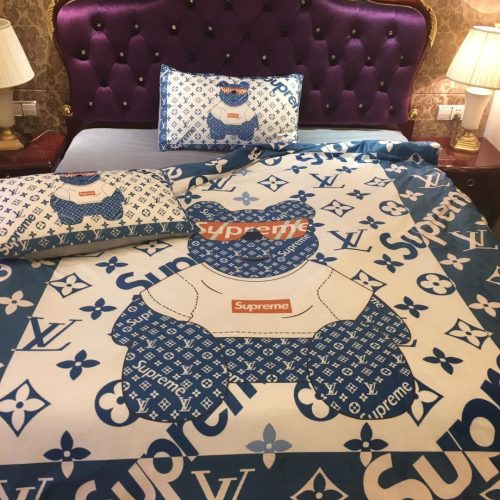 Luxury Louis Vuitton x Supreme Black Monogram Bedding Set - REVER LAVIE